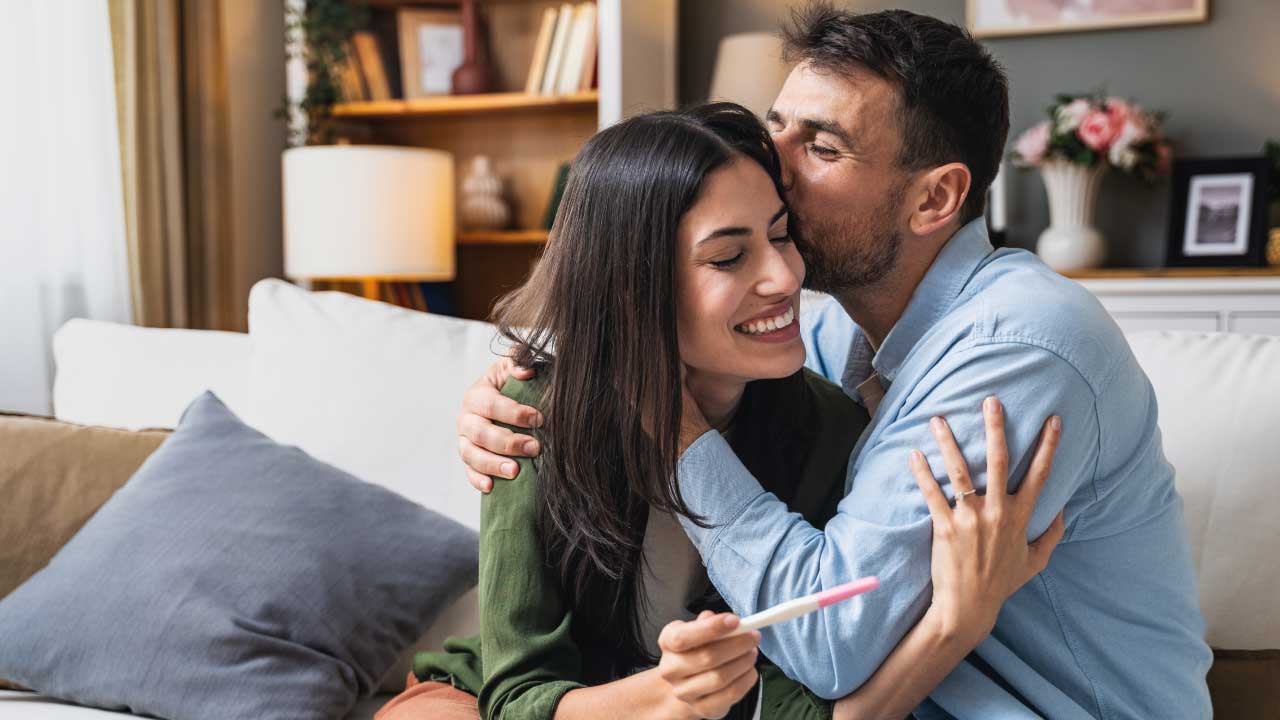 Saiba como funciona um teste de gravidez e quando é recomendado fazer ...